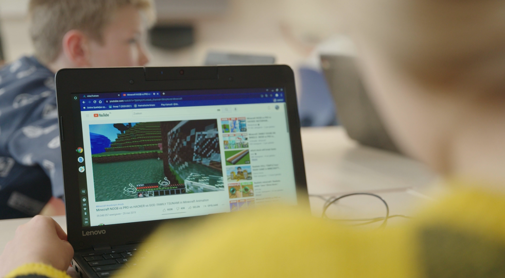 Bijna 40% Internetgebruik in de Klas Niet-Educatief